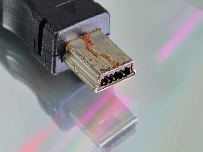 corroded_usb - Corrosion Protection Solutions | EnviroTech Europe